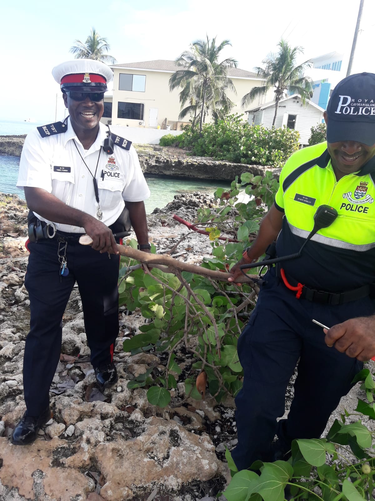 GT Community Officer Organizes Clean-up of Area on Waterfront, 15 ...